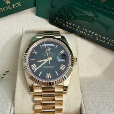 How Canadian Dollar Drop Makes Trading in Rolex More Profitable
